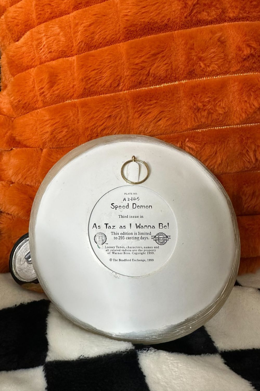 TAZMANIAN DEVIL PLATE* – Nostalchicks