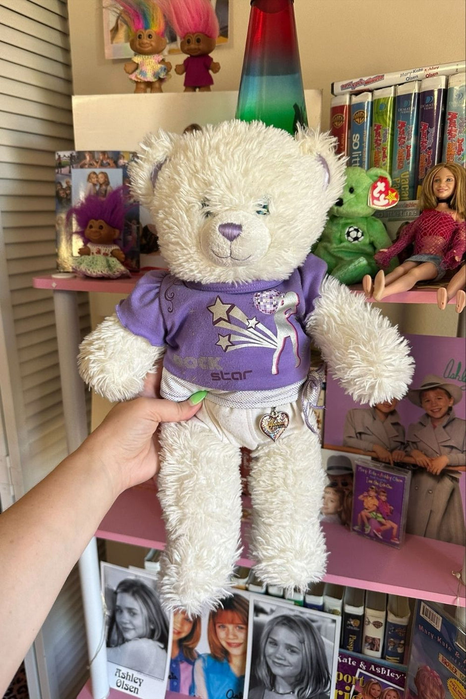 HANNAH MONTANA MUST HAVES – Nostalchicks
