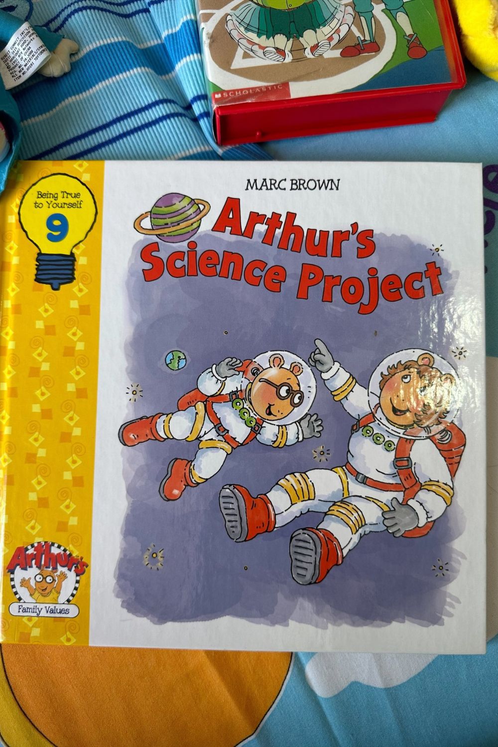 ARTHUR'S SCIENCE PROJECT BOOK* – Nostalchicks